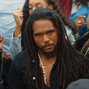 EARTHGANG - All Eyes On Me